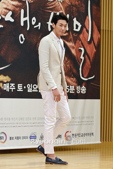 [경인포토]'출생의 비밀' 제작발표회 김영광 '신분상승 꿈꾸는 야심가' 도전