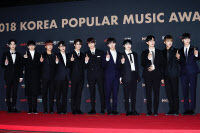 [경인포토]'2018 KPMA' 워너원, 수트핏의 정석 '살아움직이는 조각상들'